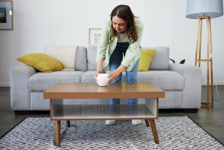 Comment entretenir votre table basse de Maison du Monde pour la garder